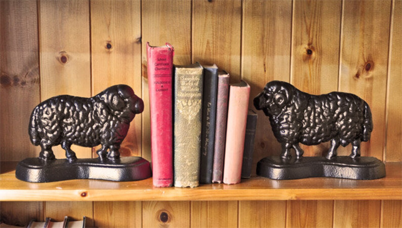 Black Cast Iron Sheep Book Ends Pair / Shelf Ornaments - Etsy UK