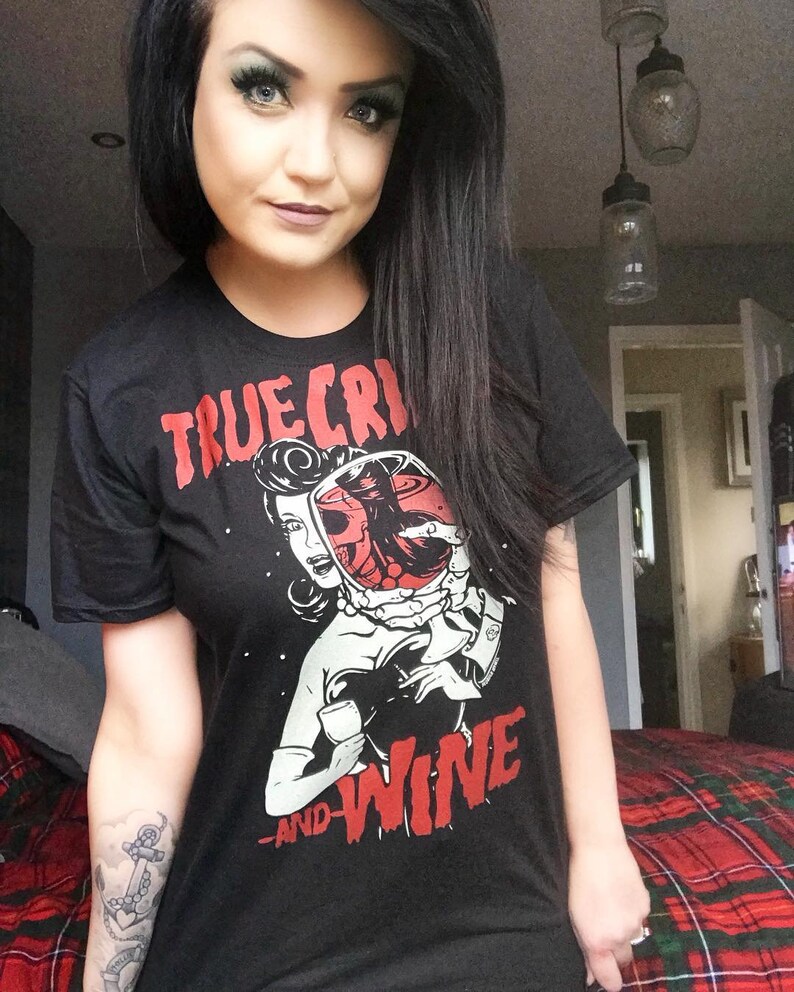 My Favorite Murder Murderino Shirt // True Crime and Wine - Etsy