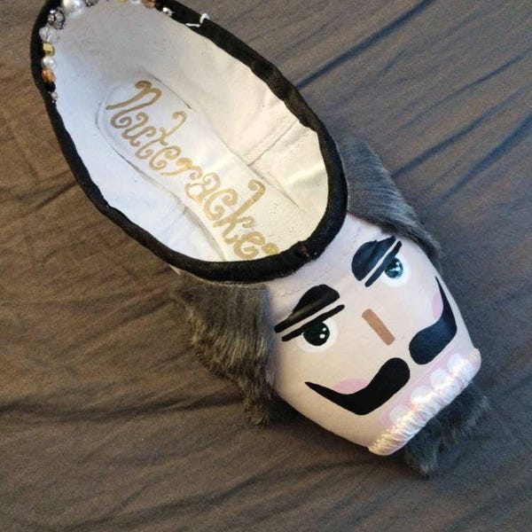 Nutcracker Pointe Shoe - Etsy