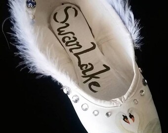 Black Swan - Decorated Pointe Shoe O.o.a.k. - Etsy