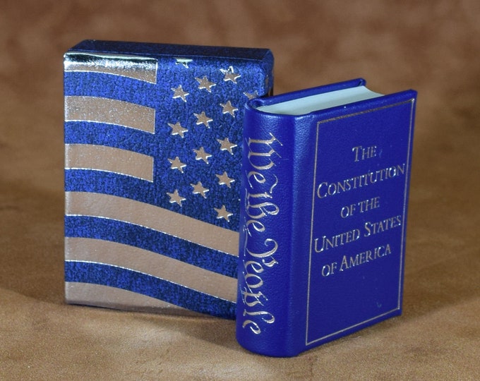 The Constitution of the USA | the Declaration of Independence Miniature ...