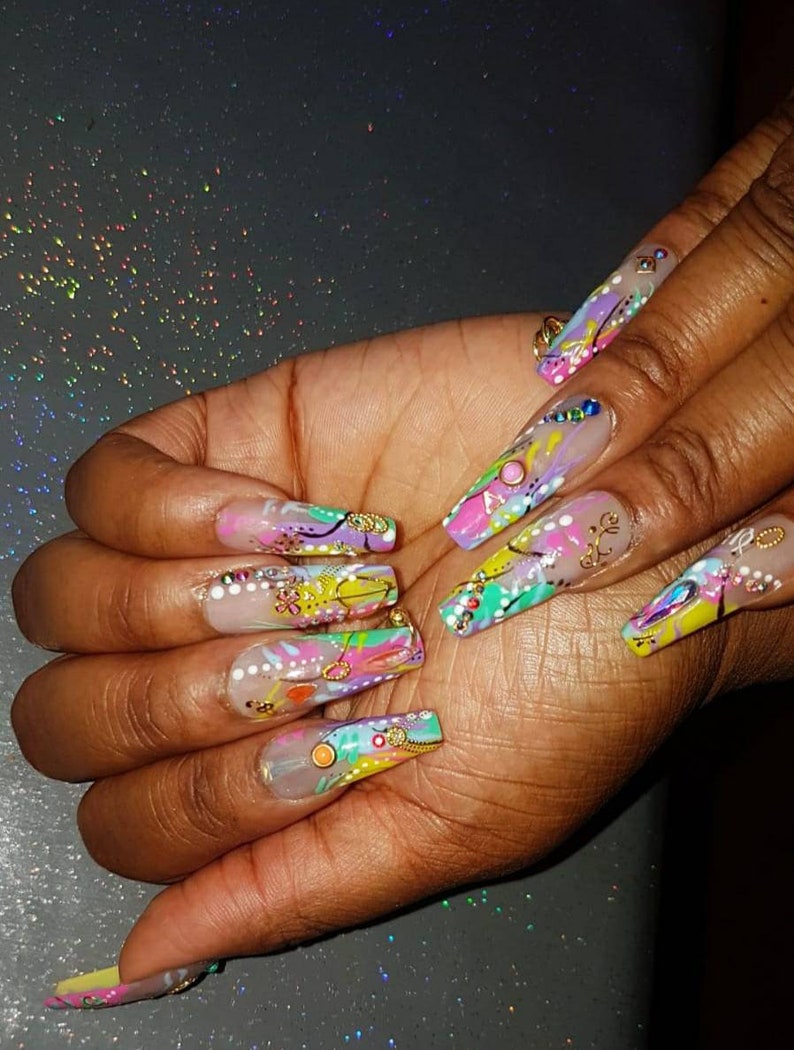 BOUJEE 90's Inspired Colourful Abstract Nails Set of 10 or 20 Luxury ...