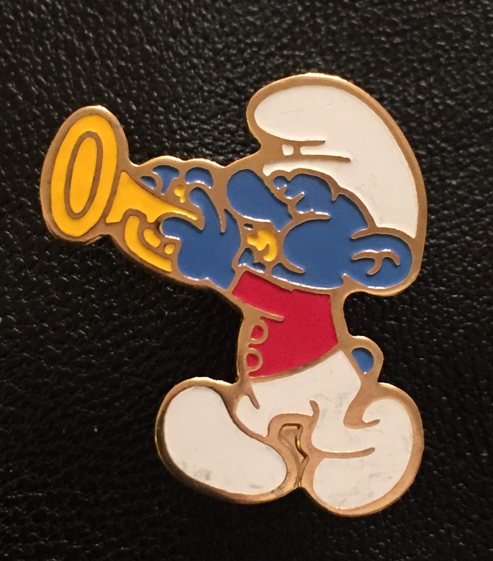 Harmony Smurf Brooch Pin by Peyo ~ Playing His Trumpet ~ Vintage 1980 ...