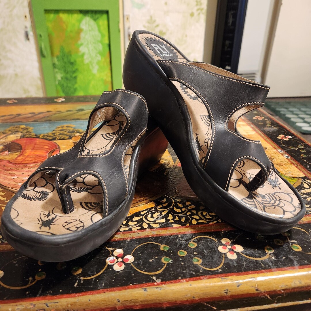 Vintage Fly London Black Leather Slides Thongs Mules Sandals Chunky ...