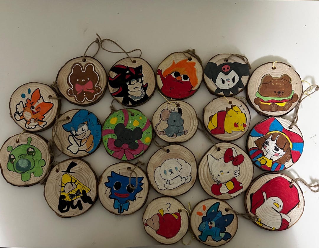 Ornamentos multi fandom (FNAF, bluey, sonic, Pokémon, Sanrio, bill ...