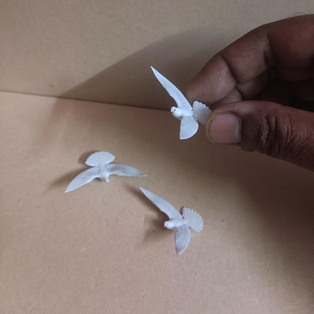 Lot3 Miniature White Dove Pigeons 1:12 Scale Flying Bird Mini for ...