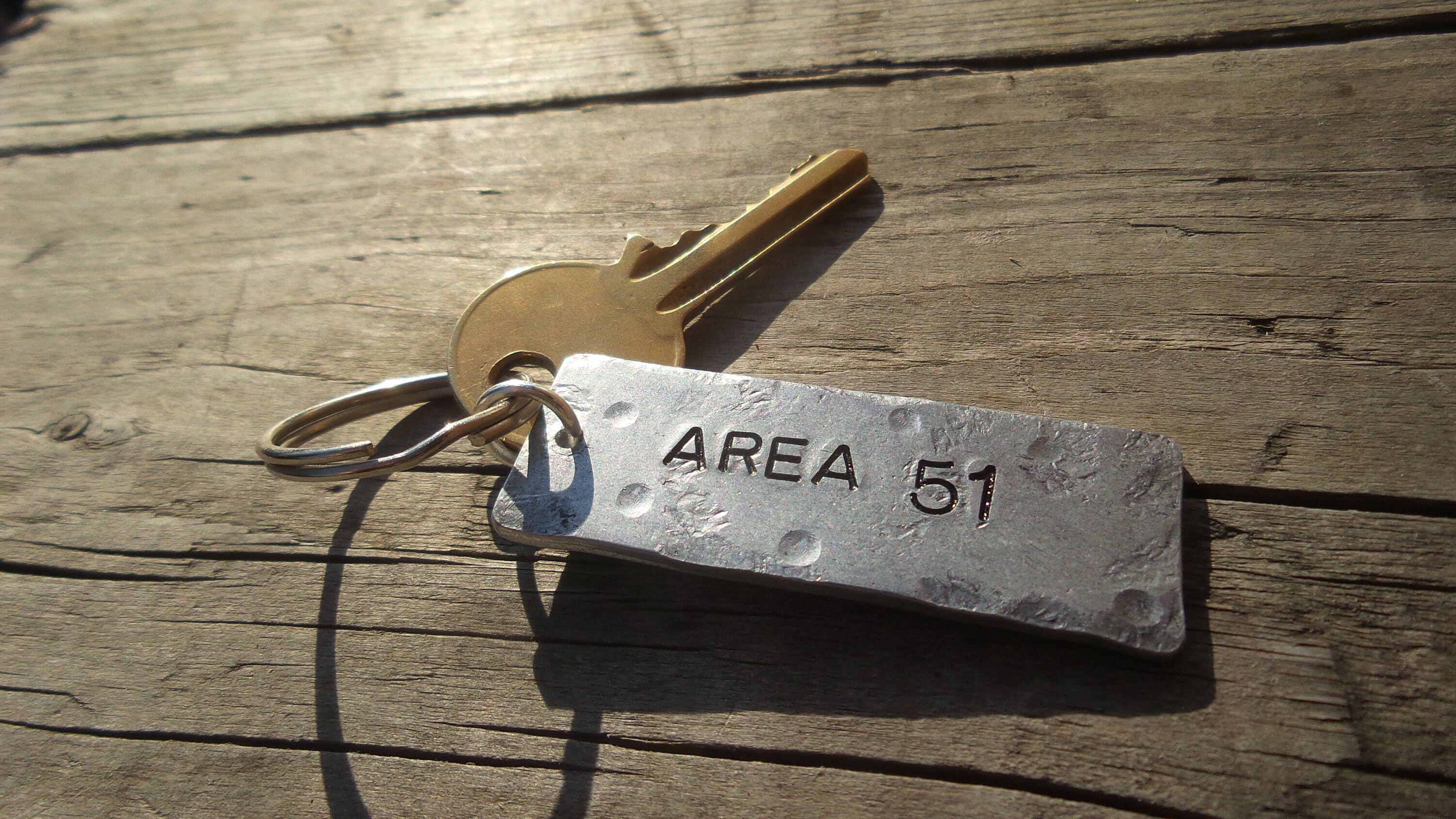 Handmade Area 51 Keychain: Alien Conspiracy Theory Gift Personalised ...