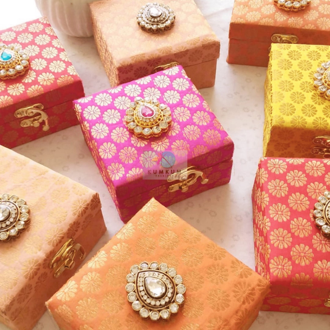 Indian Brocade Square Box Wedding Gift Haldi, Mehndi Favor Return Gift ...