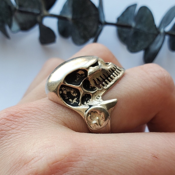 Alien Ring - Etsy