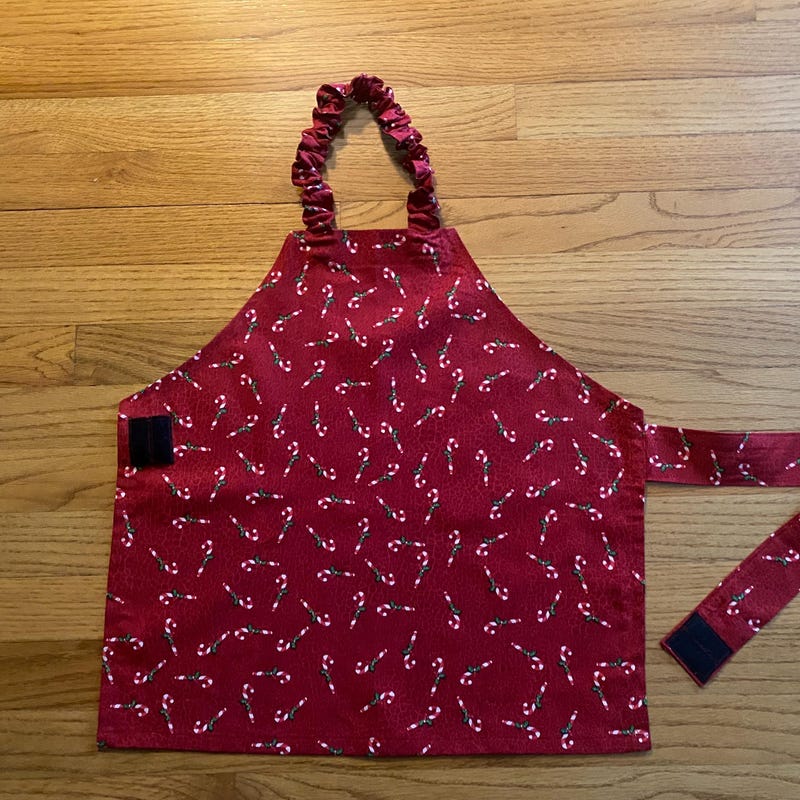 Holiday Aprons - Etsy