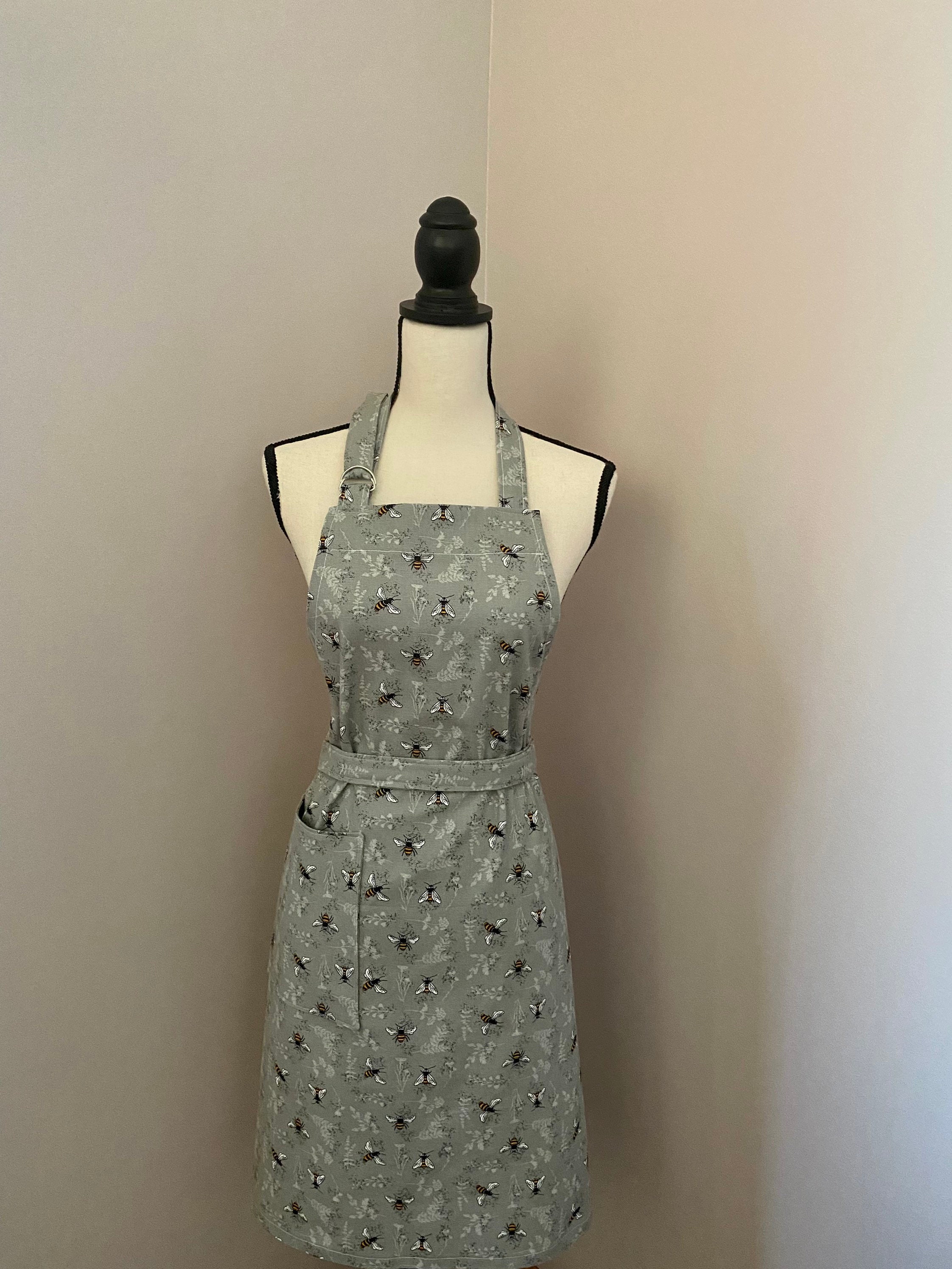 Bee Apron Bee Apron Honey Bee Apron Chef Apronbaking - Etsy