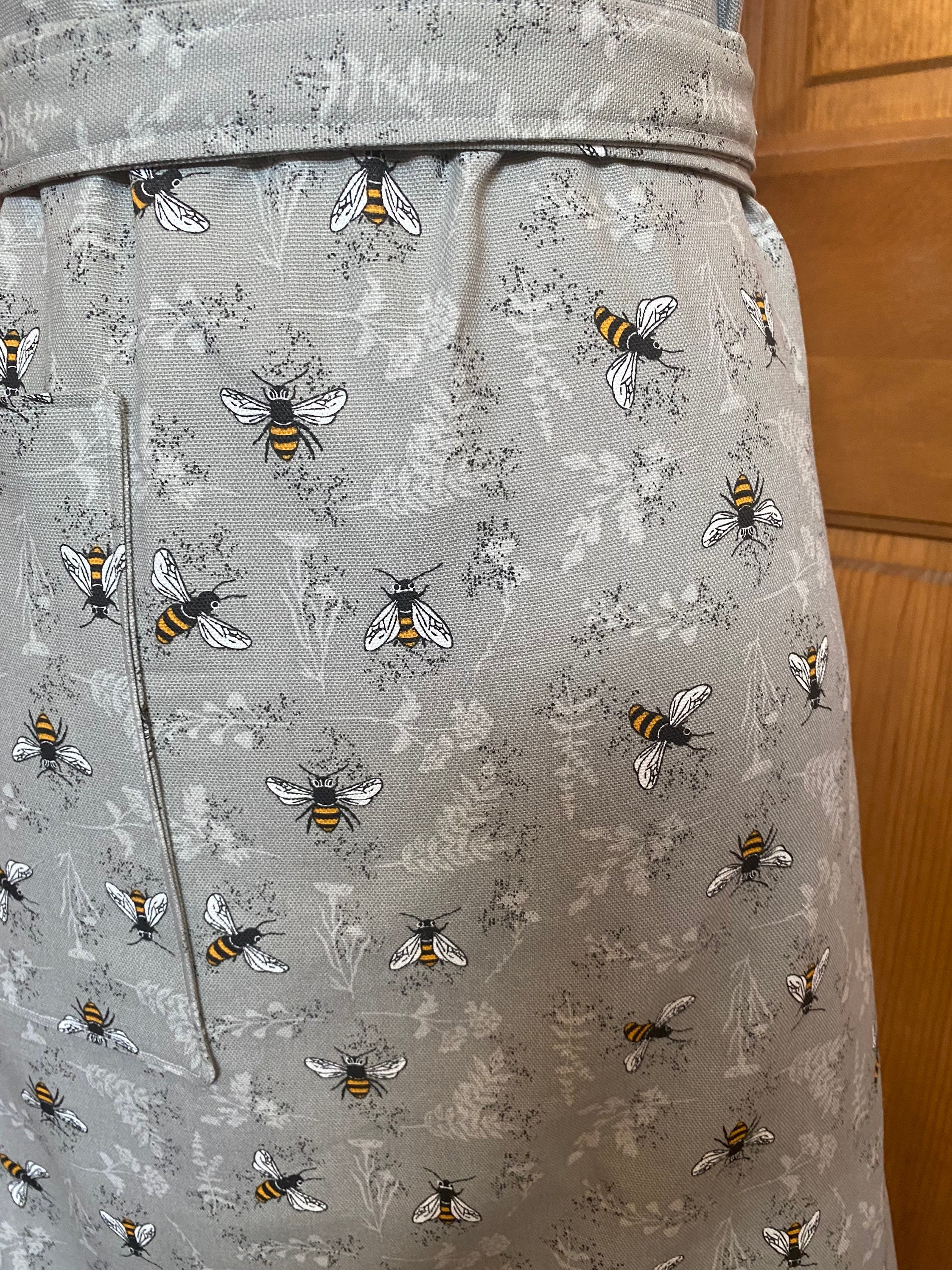 Bee Apron Bee Apron Honey Bee Apron Chef Apronbaking - Etsy