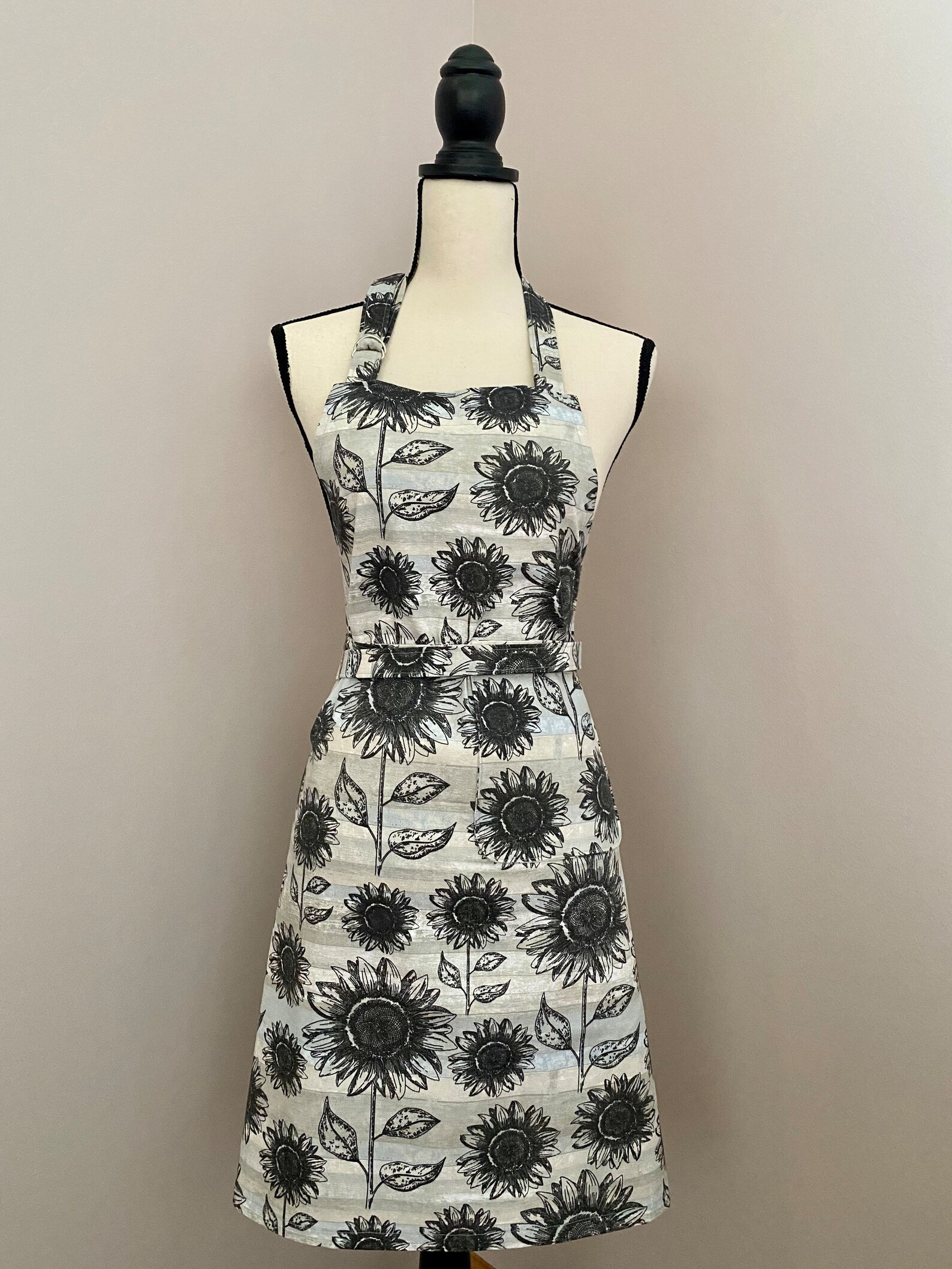 Sunflower Apron Black Sunflowers Apron Sunflower Print Gray - Etsy