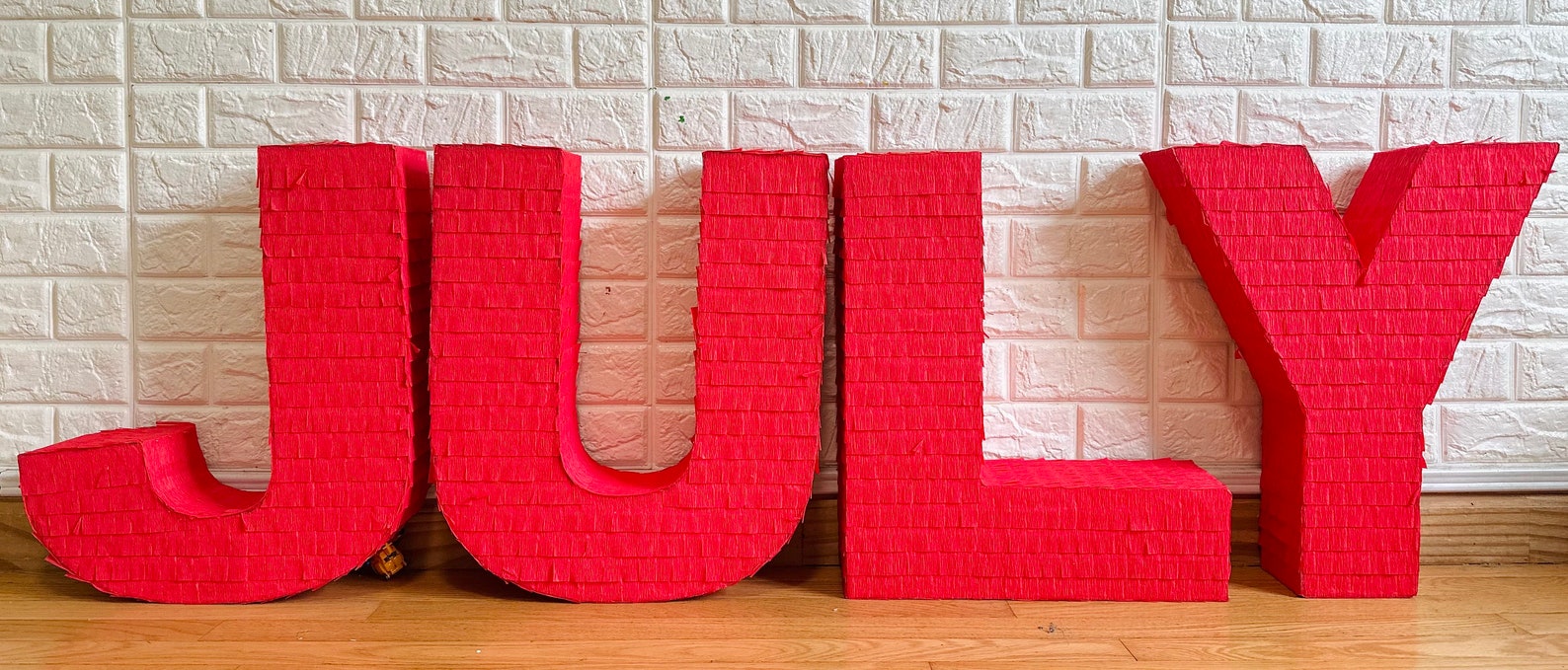 Custom Letter Backdrop Pinata, Custom Names, Letter Decor, Free ...