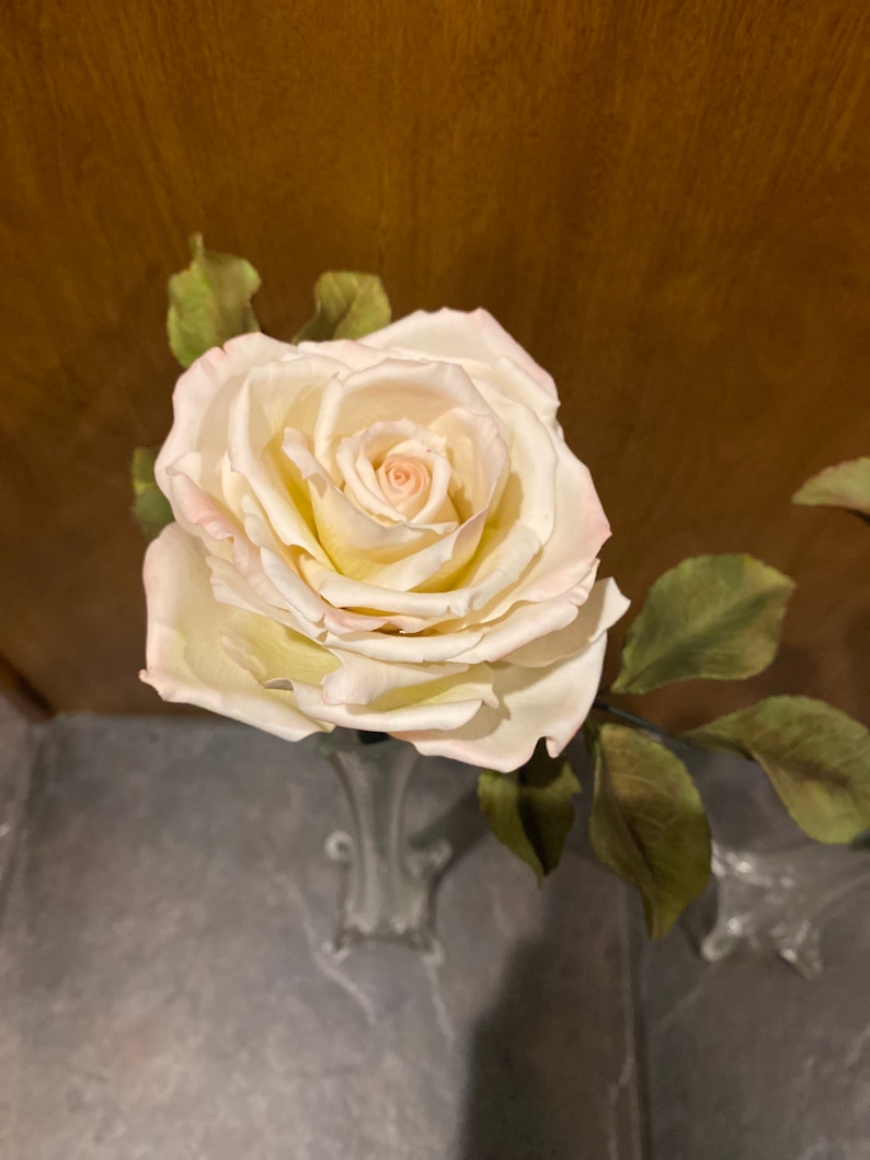 EDIBLE WHITE ROSE Cake Topper Natural Fresh Looking Made of Sugar ...