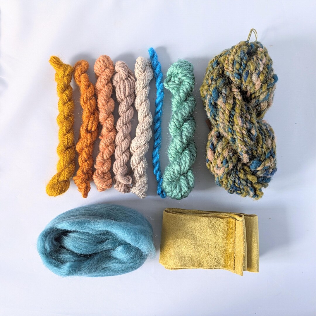 Lot de fils texturés aux couleurs d'automne pour le tissage et l ...