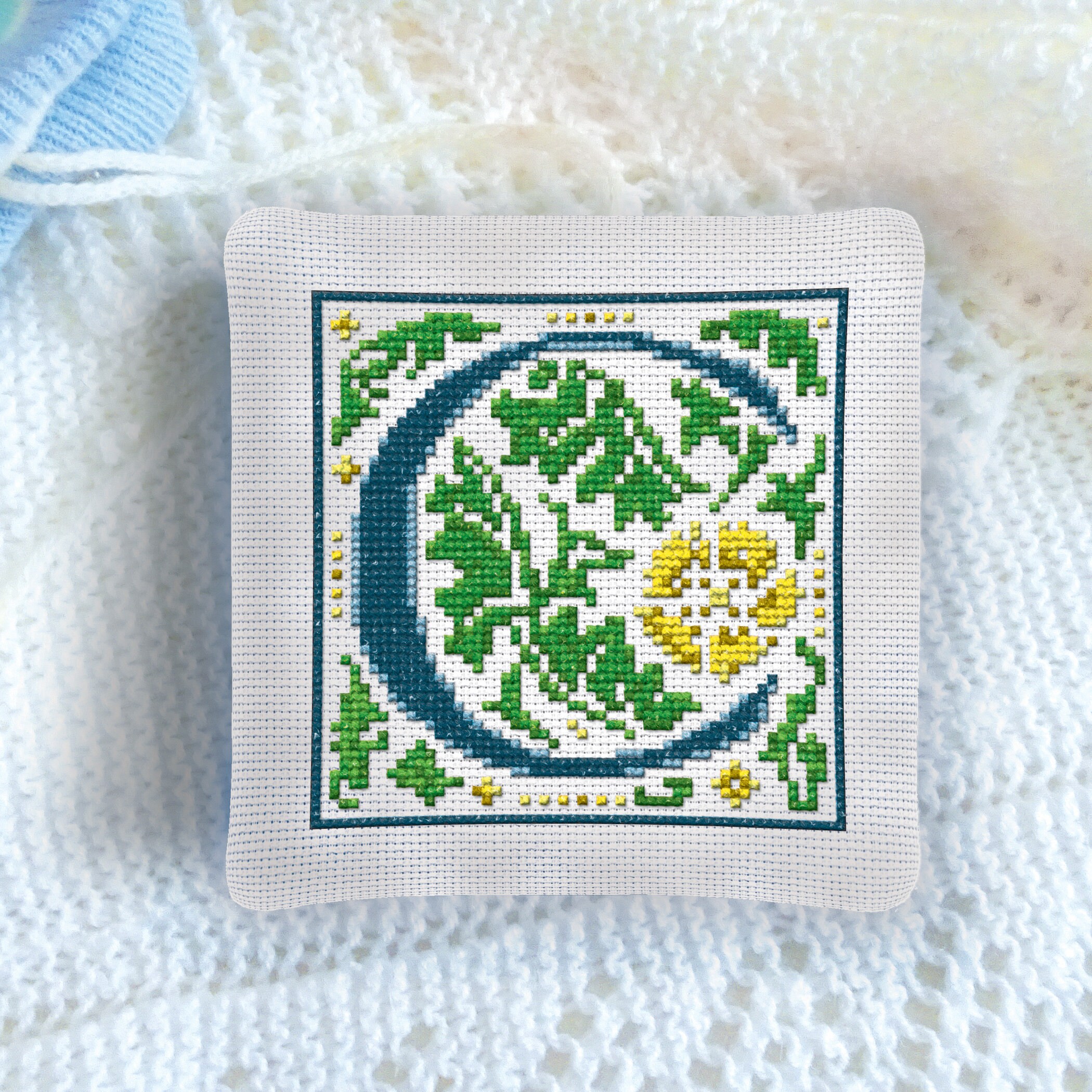 Cross Stitch Pattern for the Initial 'C' in the Style of William Morris ...