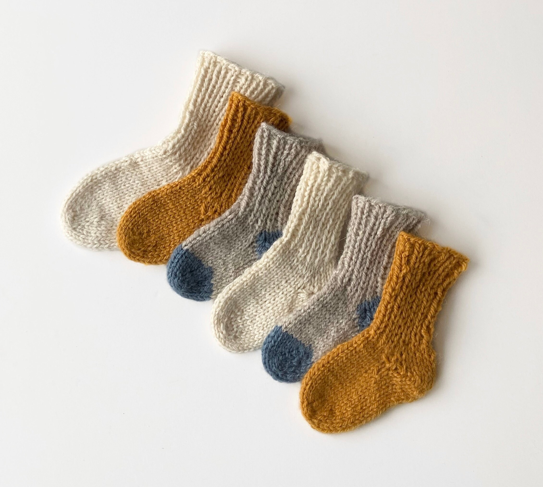 SIMPLE BABY SOCKS, Baby Knit Socks, Newborn Socks Pattern, Simple ...