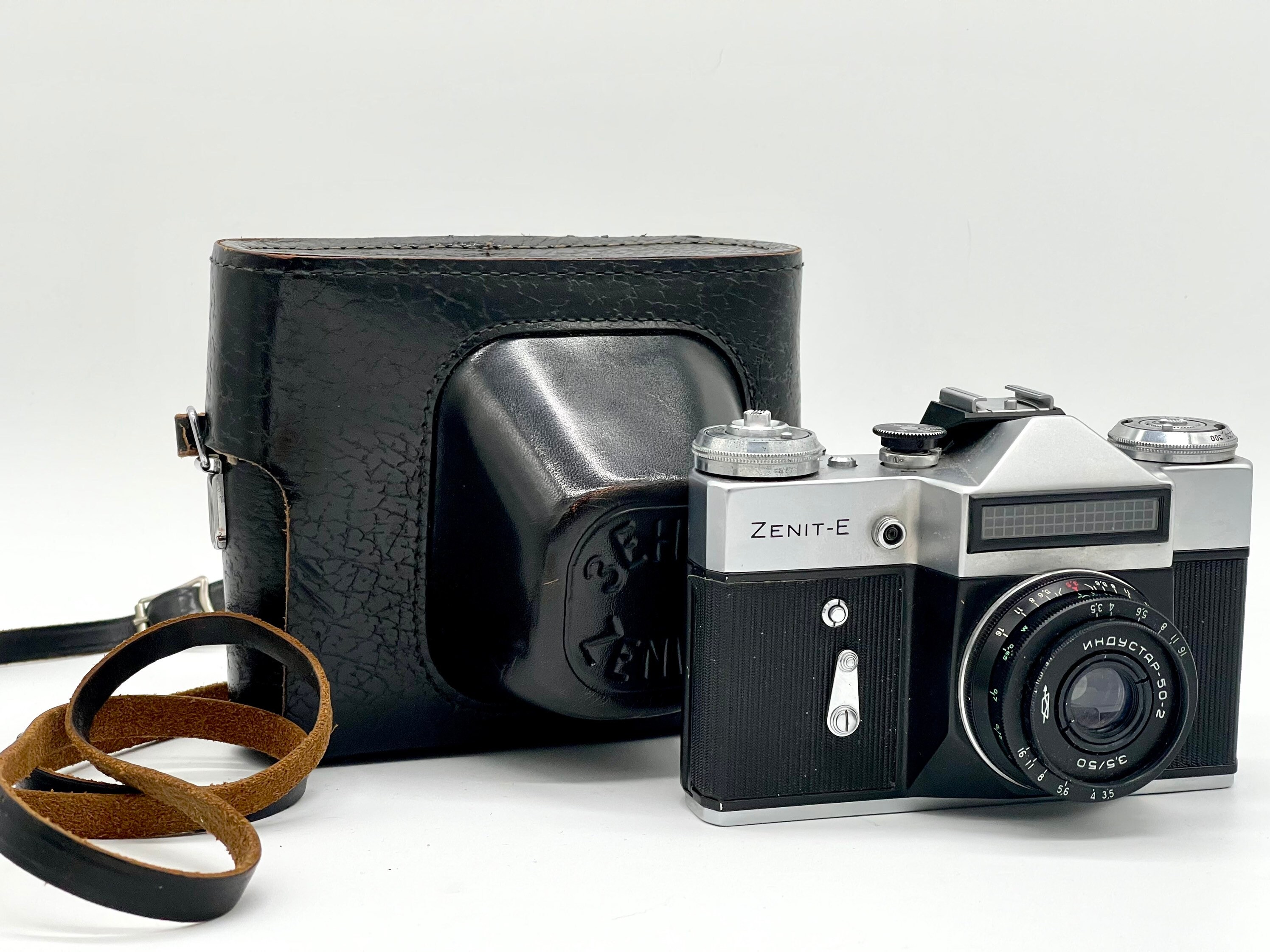 Vintage Soviet Reflex SLR Camera Zenit E & Industar 50-2 - Etsy
