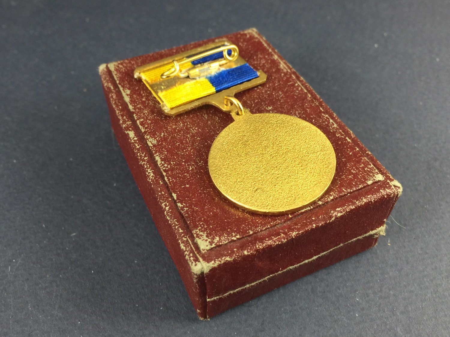 Chernobyl Medal -CHERNOBYL LIQUIDATOR Medal+badge "for Eliminating the ...