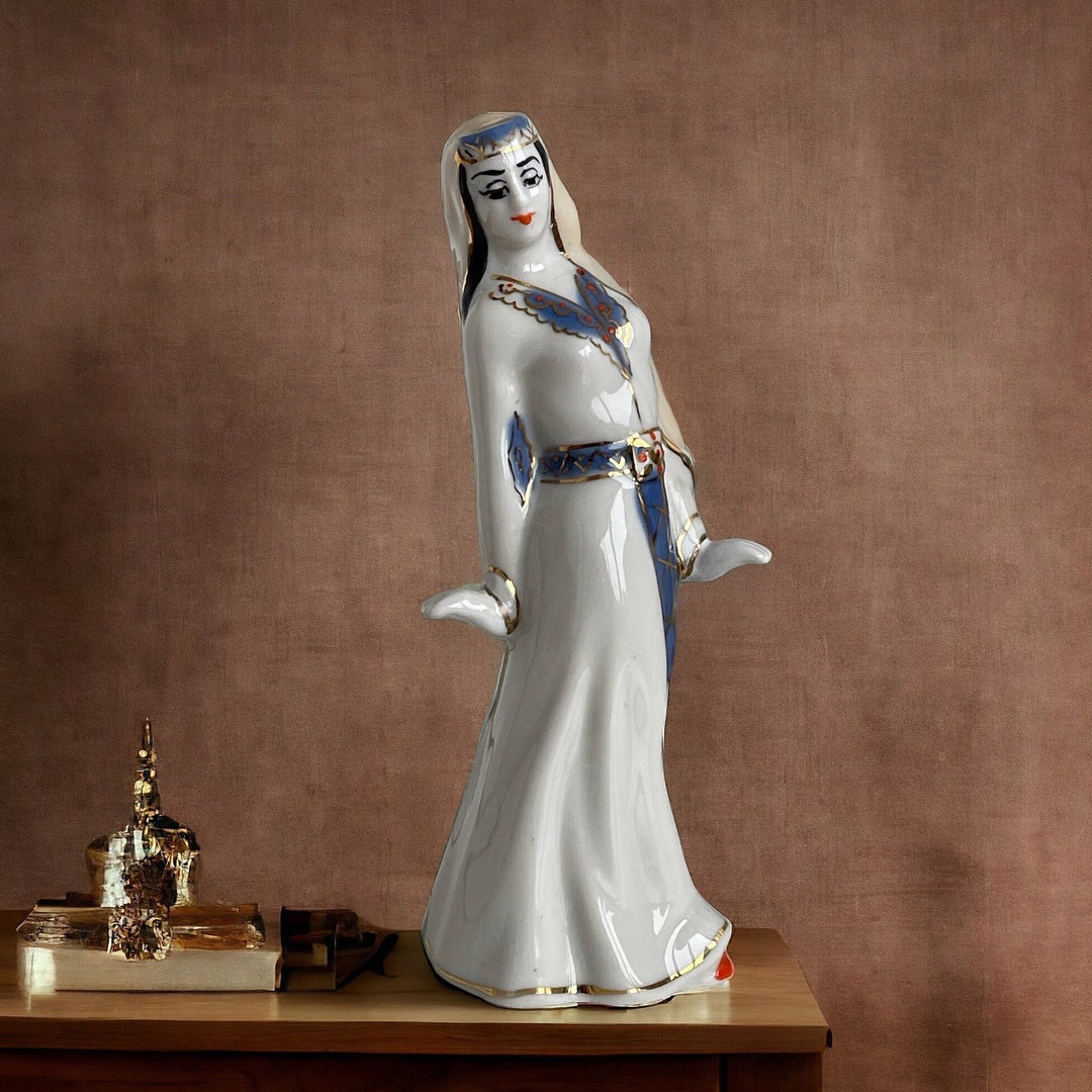 Porcelain Figurine Dancing Грузинка Girl Vintage Soviet Figure ...