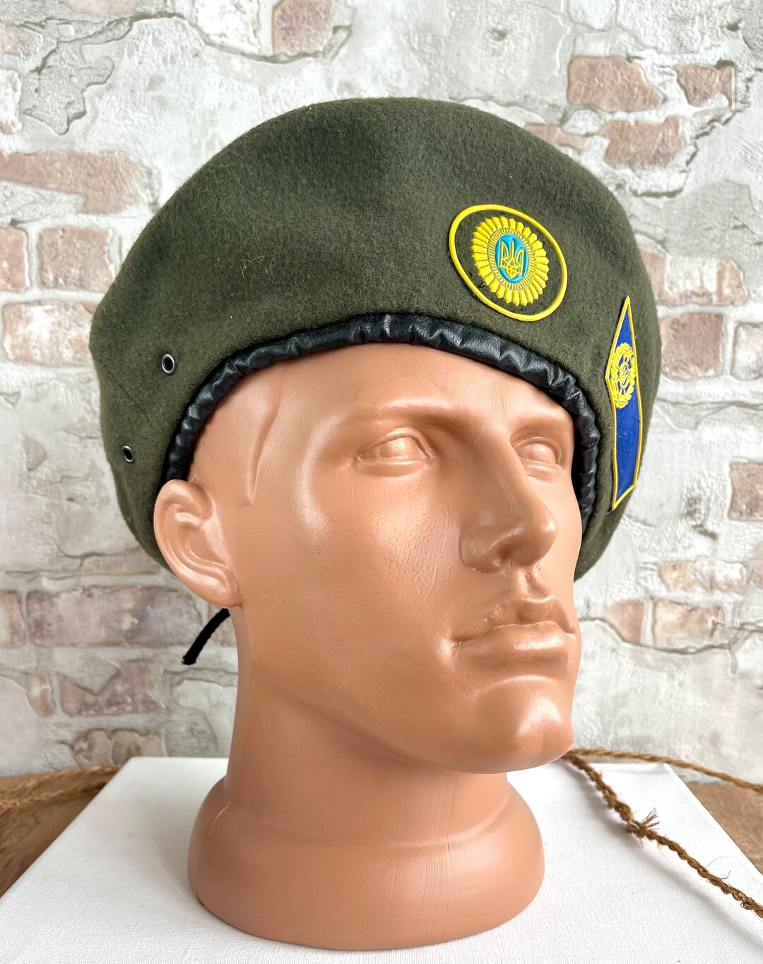 Украинский военный зеленый берет шерстяной армии со значком - Etsy