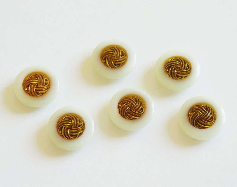 Vintage Set of 6 Decorative Buttons White and Gold / Decorative White ...
