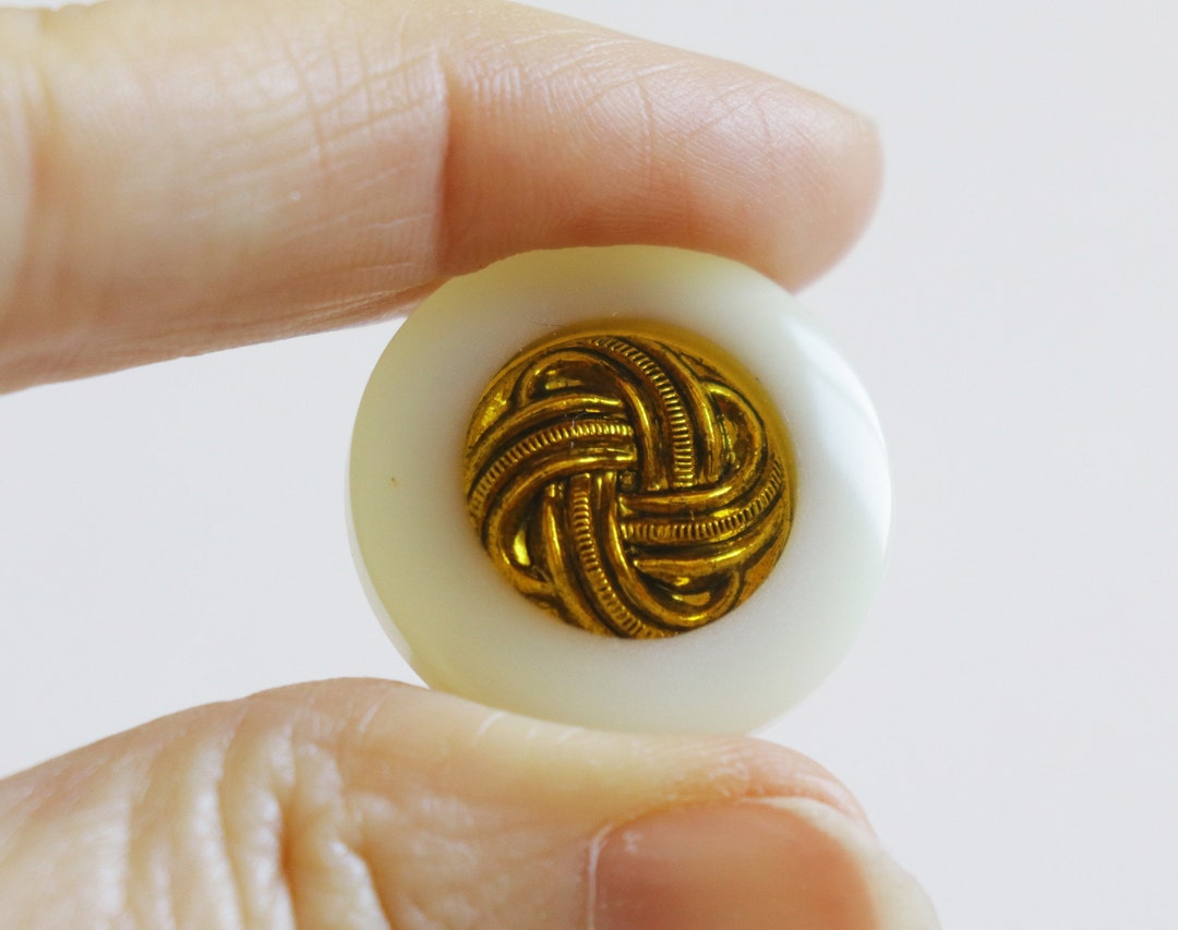 Vintage Set of 6 Decorative Buttons White and Gold / Decorative White ...