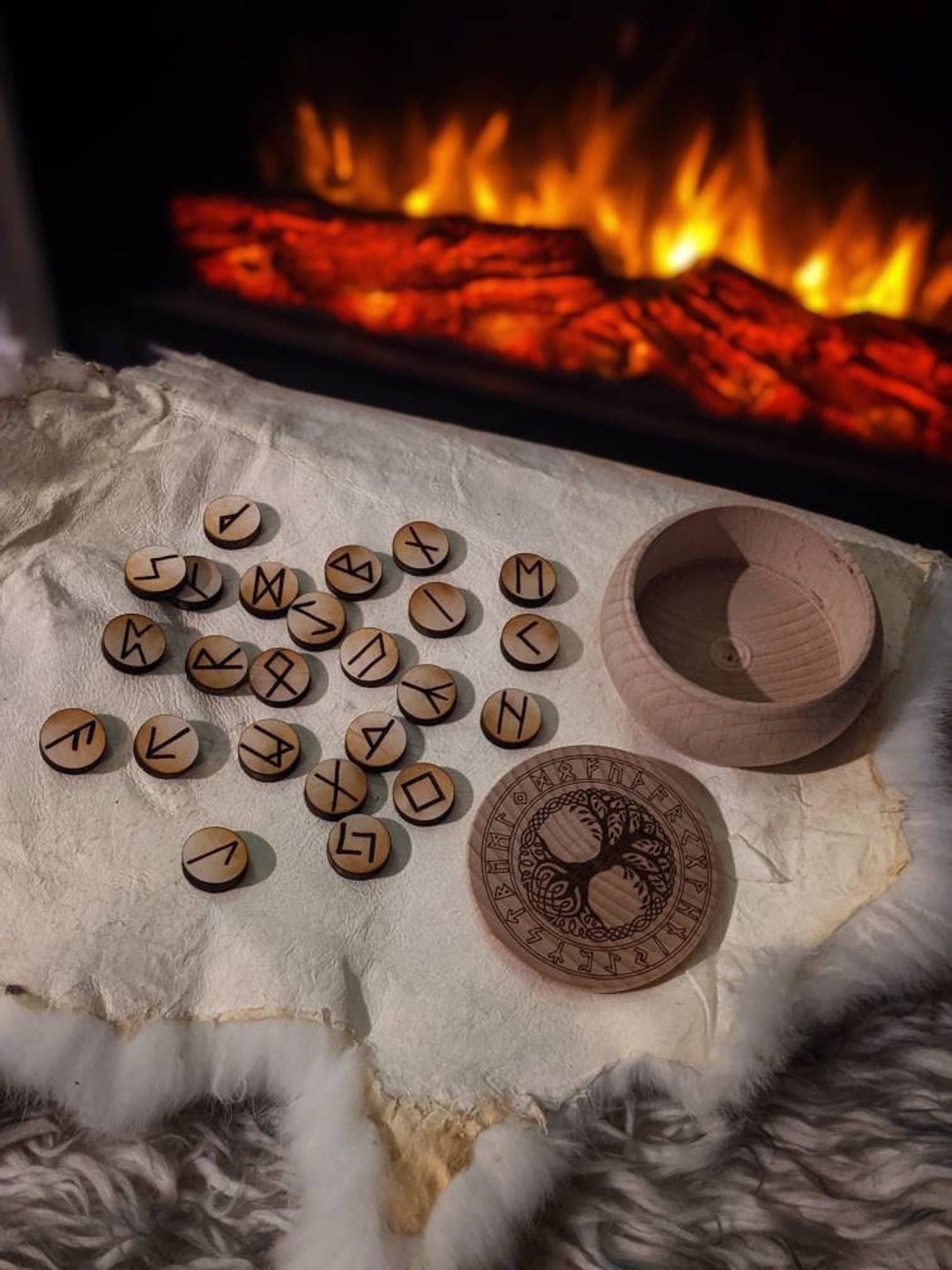 Yggdrasil Hand Turned Alder Box of 24 Wood Runes Round Small Mini Rune ...