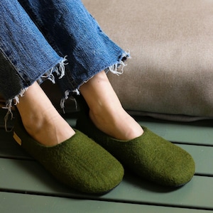 Wool Barefoot Slippers With Full Heel - Natural Foot Shaped Slippers ...