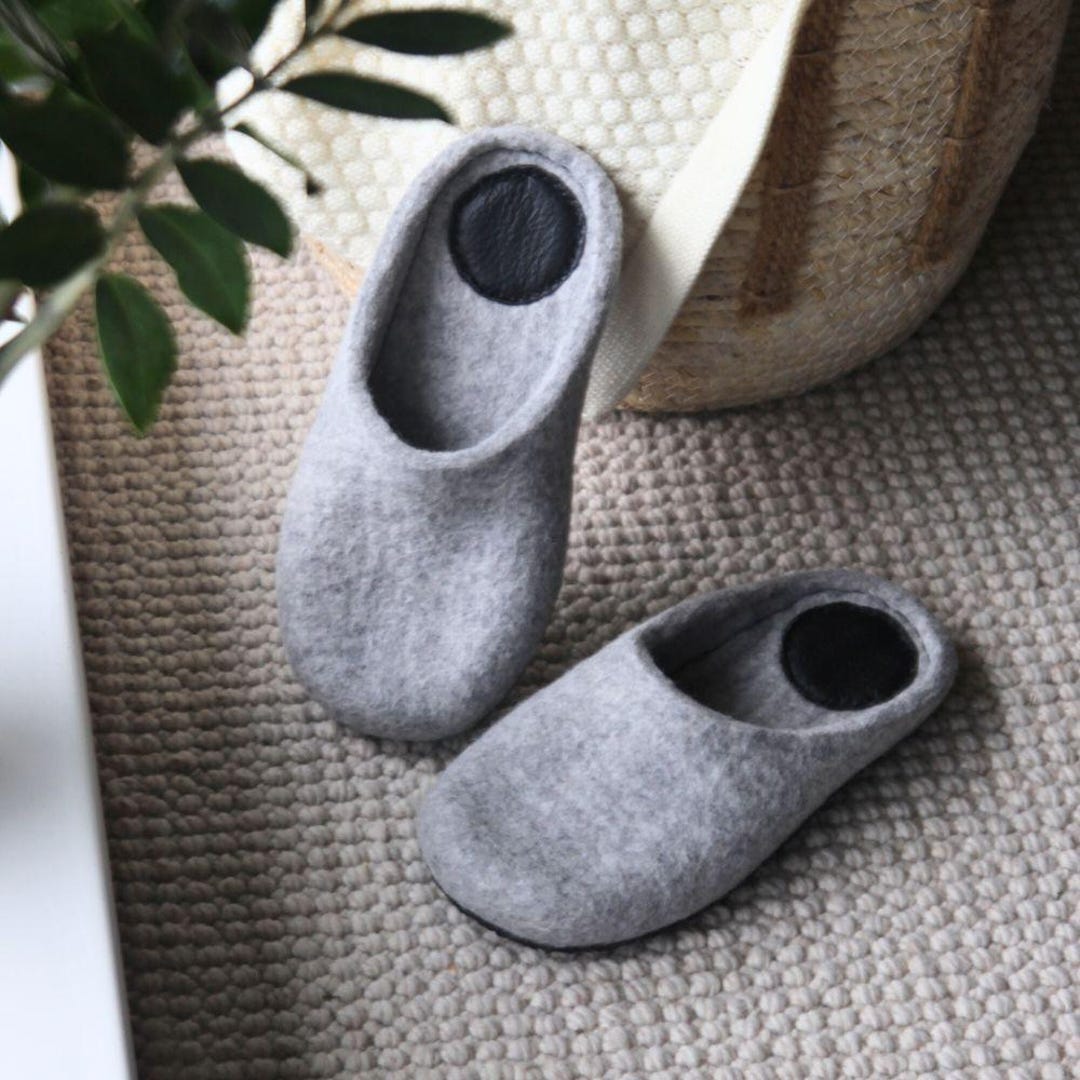 Barefoot Slippers From Wool, Minimalist Light Grey Slippers, Natural ...