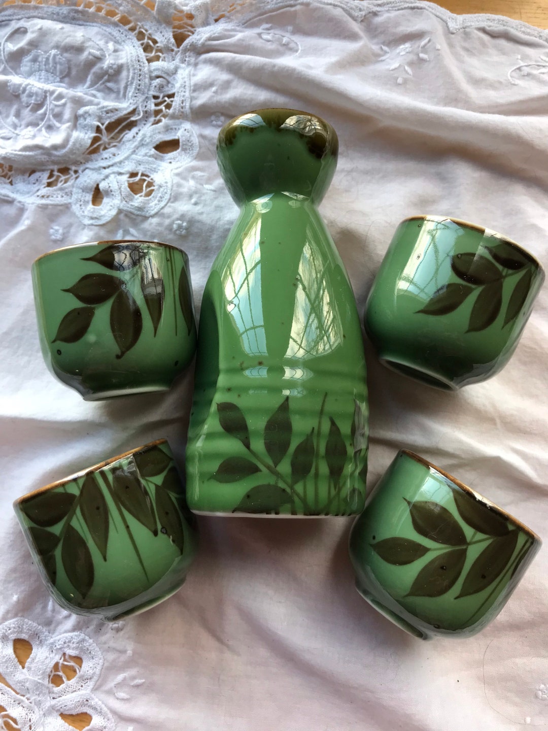 Saki Set Pitcher & 4 Cups Complete Set Great Condition Green With Black ...