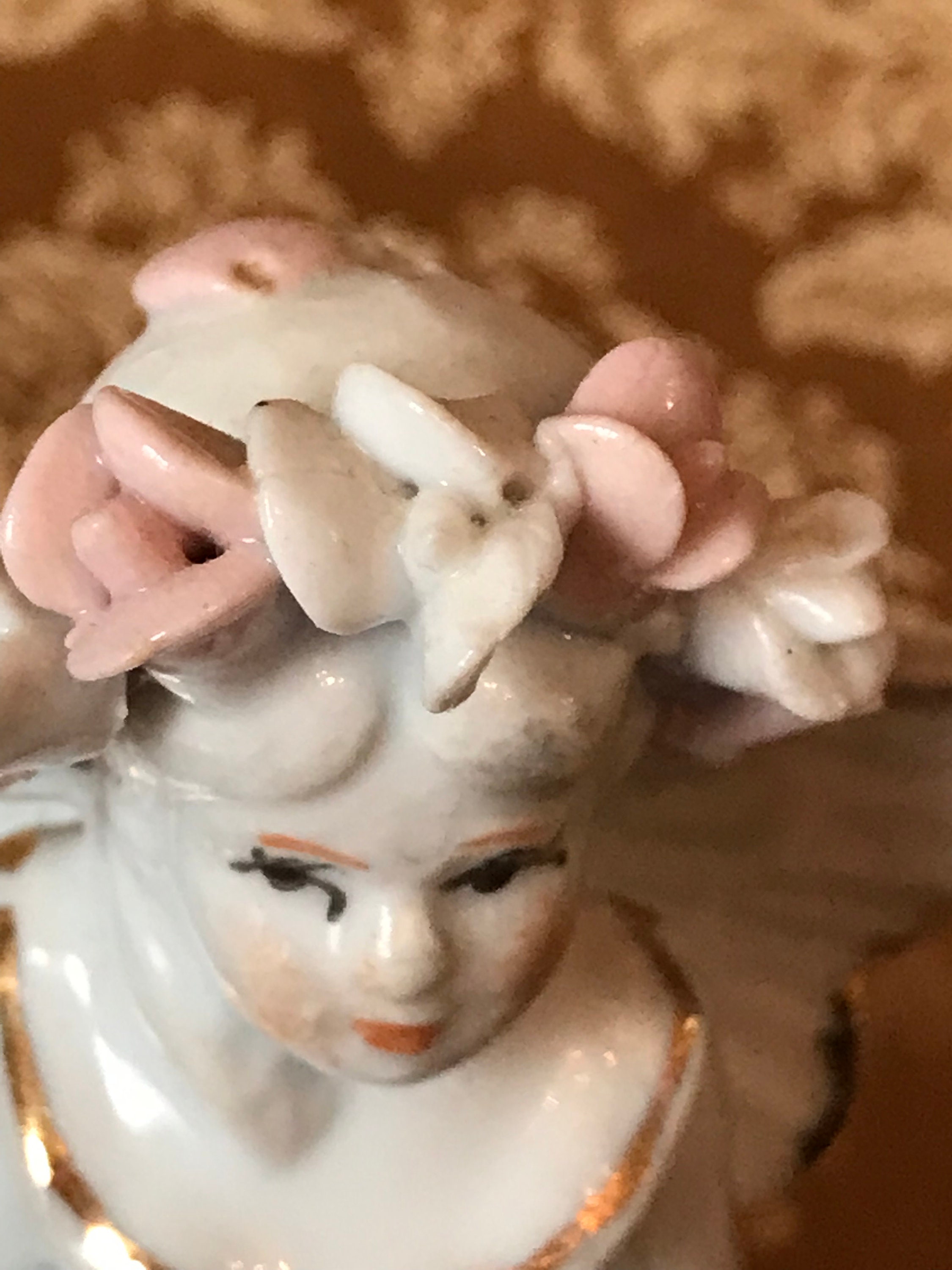 ANGEL Figurine Sweet Midcentury With Pink & Blue Rosebuds White Ceramic ...