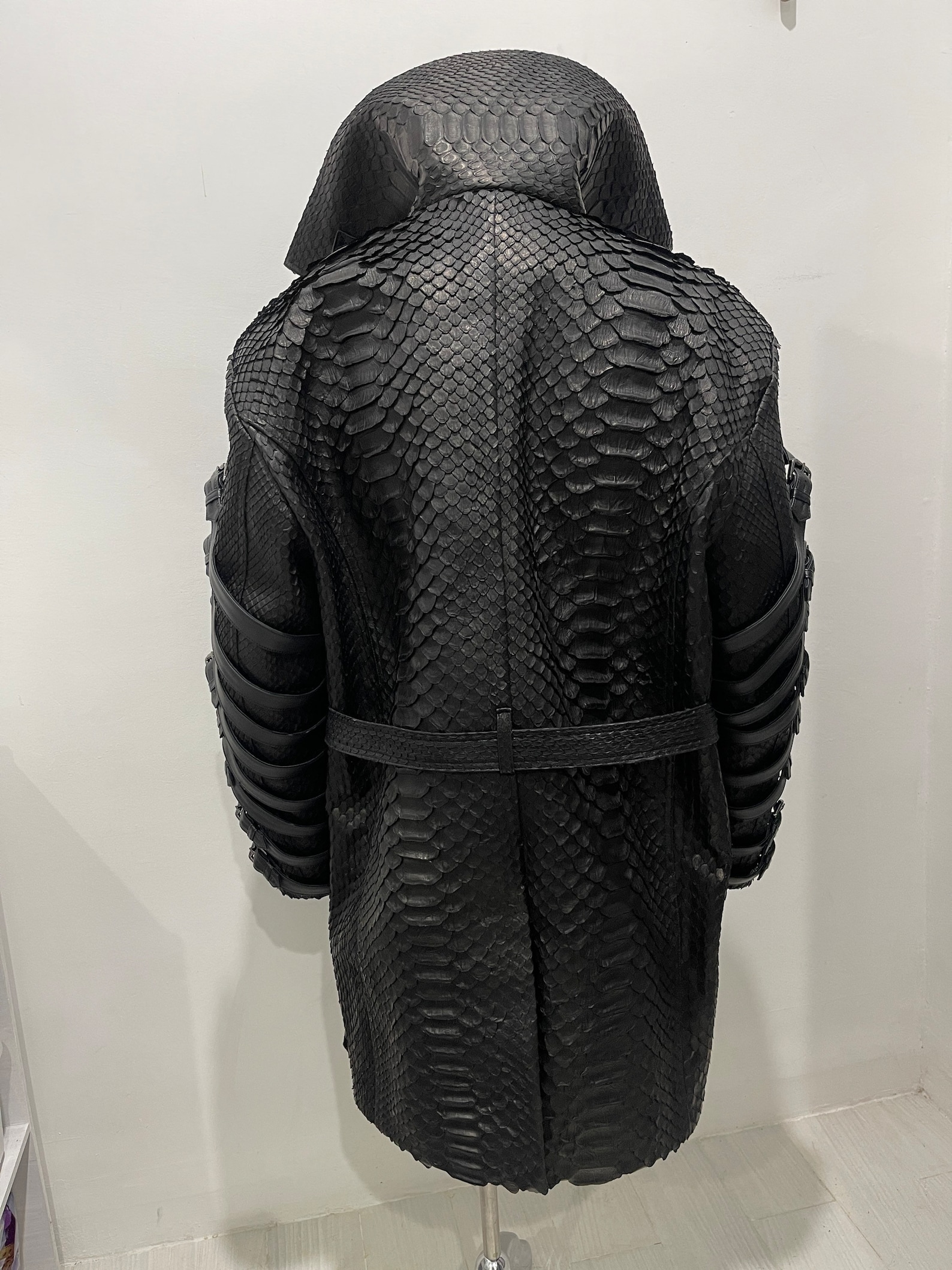 Man’s KING Snakeskin Jacket, Black Dragon Python Leather Jacket for Man ...