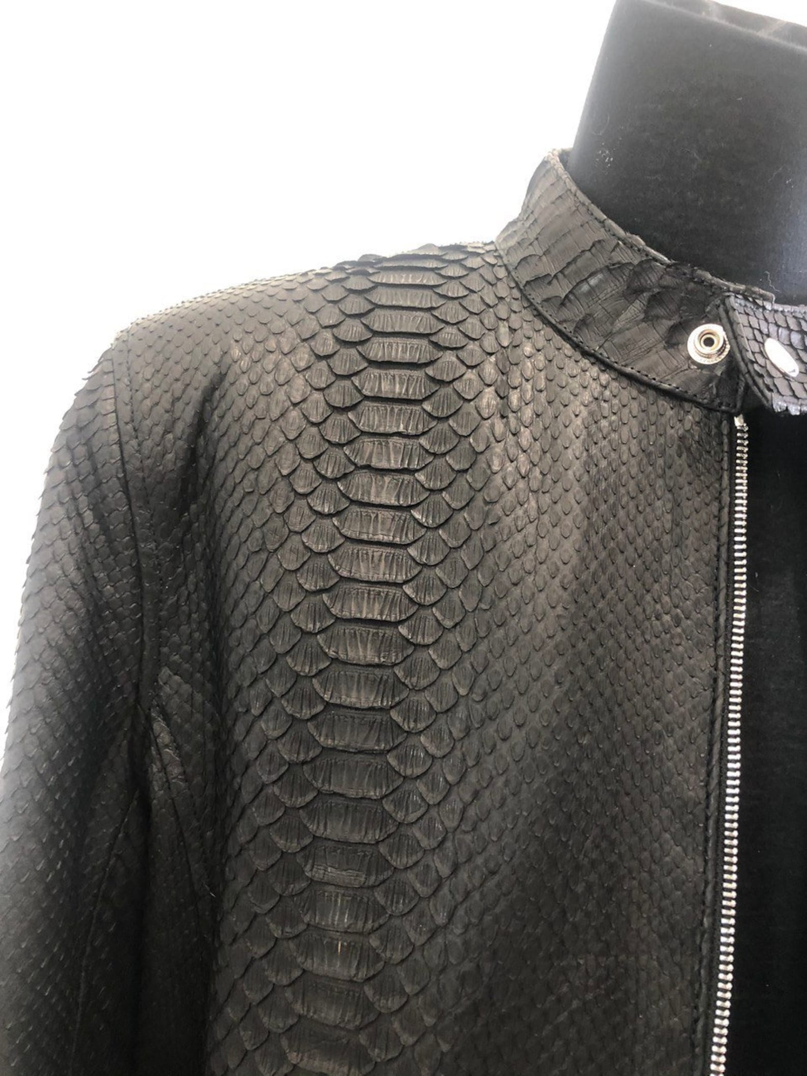 Snakeskin jacket for man Black python leather jacket Natural - Etsy.de