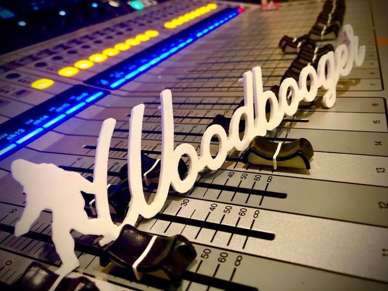 Custom 3D Printed Guitar Amp Badges - Etsy