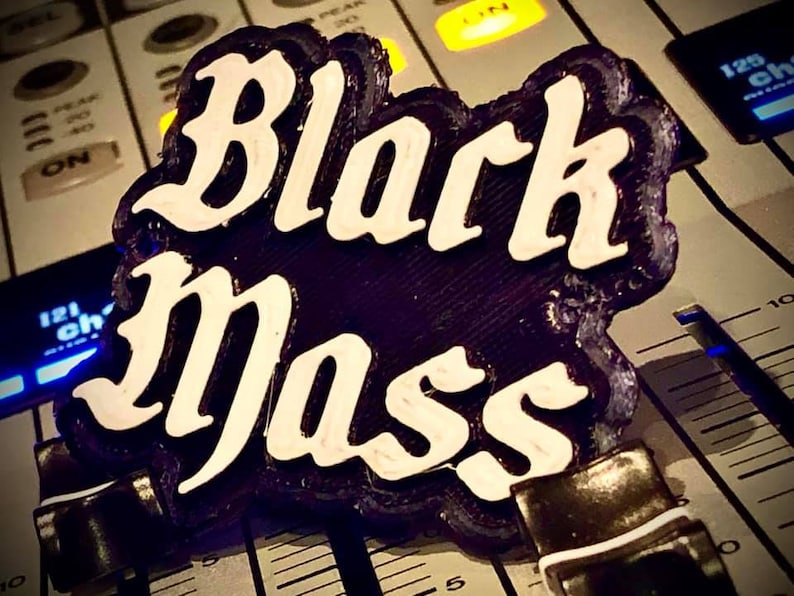 Custom 3D Printed Guitar Amp Badges - Etsy