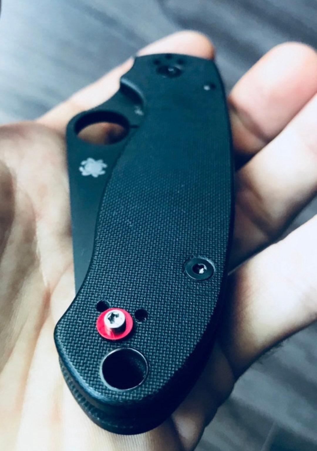 Spyderco Knife Models • SCALE STUD Insert Screw Aesthetics Only • Scale ...