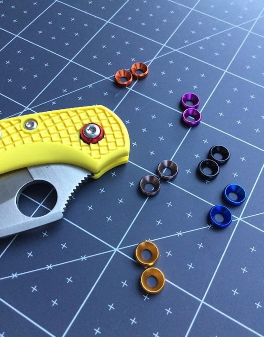 Spyderco Dragonfly 2 FRN CUSTOM Coloured Pivot Collar * Colour Choice ...