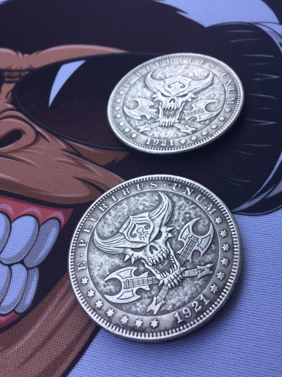 Rock'n Devil Coin - Etsy