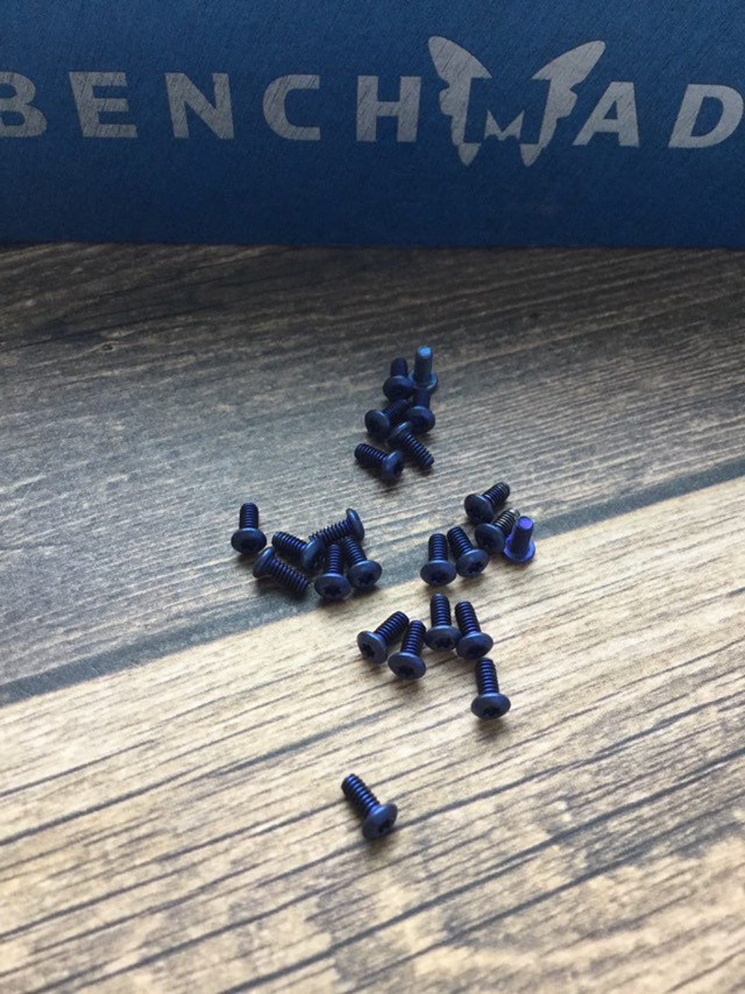 Benchmade Knife Models BLUE Titanium Pocket Clip Screws Benchmade ...