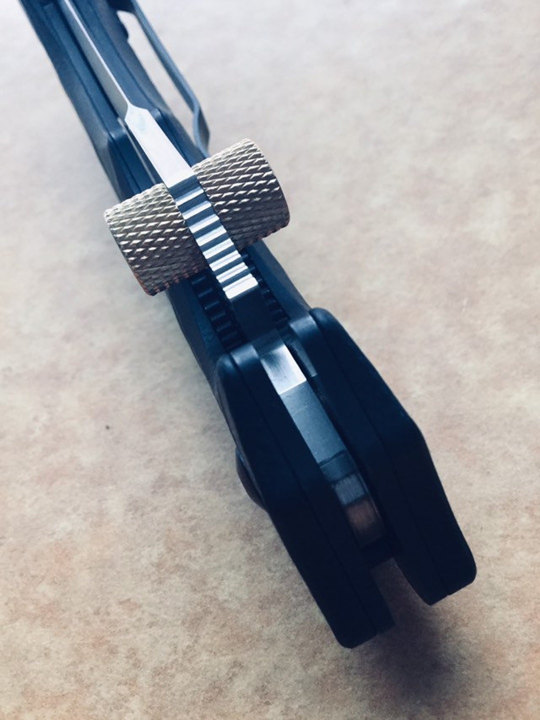 Benchmade Contego Freek Super Freek XXL BRASS Thumb Stud Benchmade ...