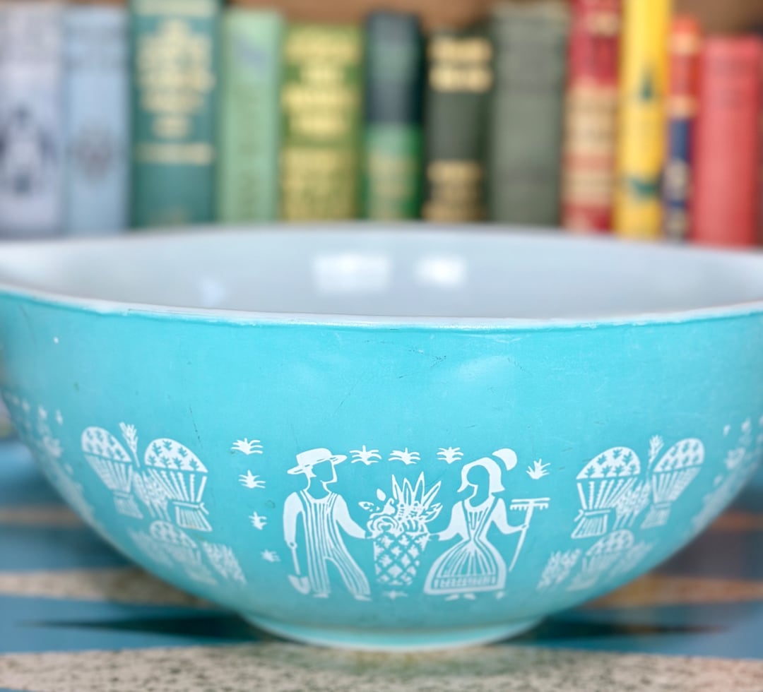 Amish Butterprint 444 Cinderella Bowl 4 Quart Pyrex Bowl - Etsy