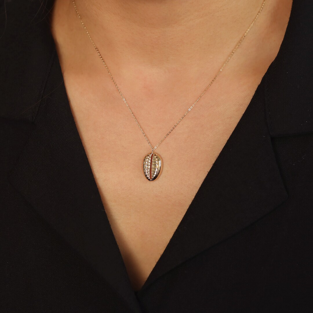 14K Gold Shell Necklace, 14K Gold Sea Shell Pendant Necklace, Beach ...