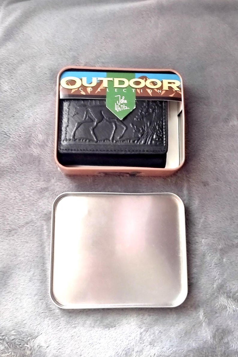 Vintage John Weitz Outdoor Collection Wildlife Embossed Leather Tri ...
