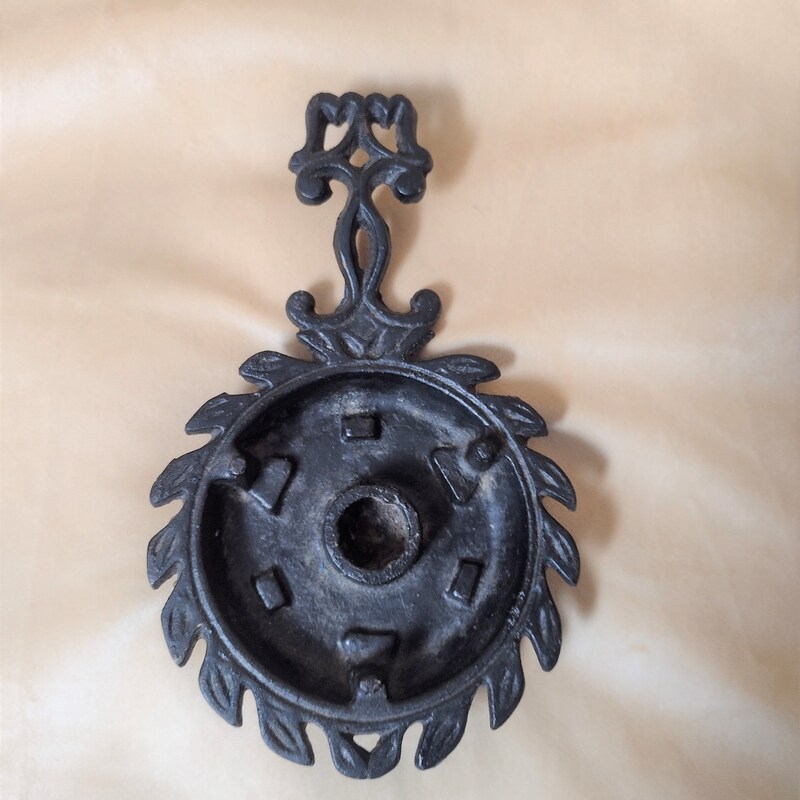 Wilton Cast Iron - Etsy