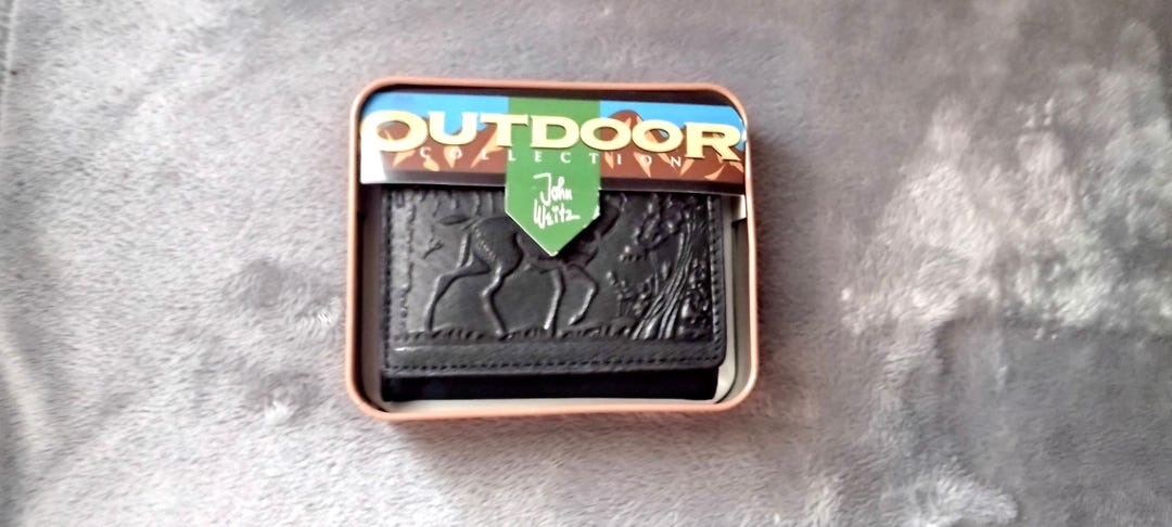 Vintage John Weitz Outdoor Collection Wildlife Embossed Leather Tri ...