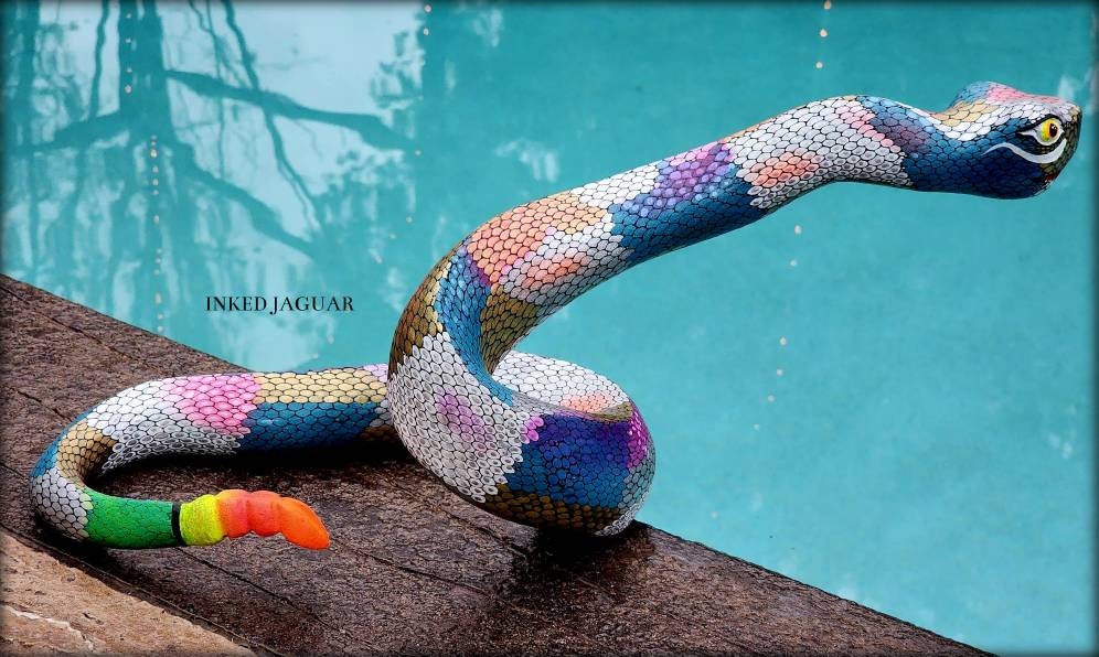 Alebrije // Culebra // Neon // Madera// Oaxaca // México // Artesanía ...