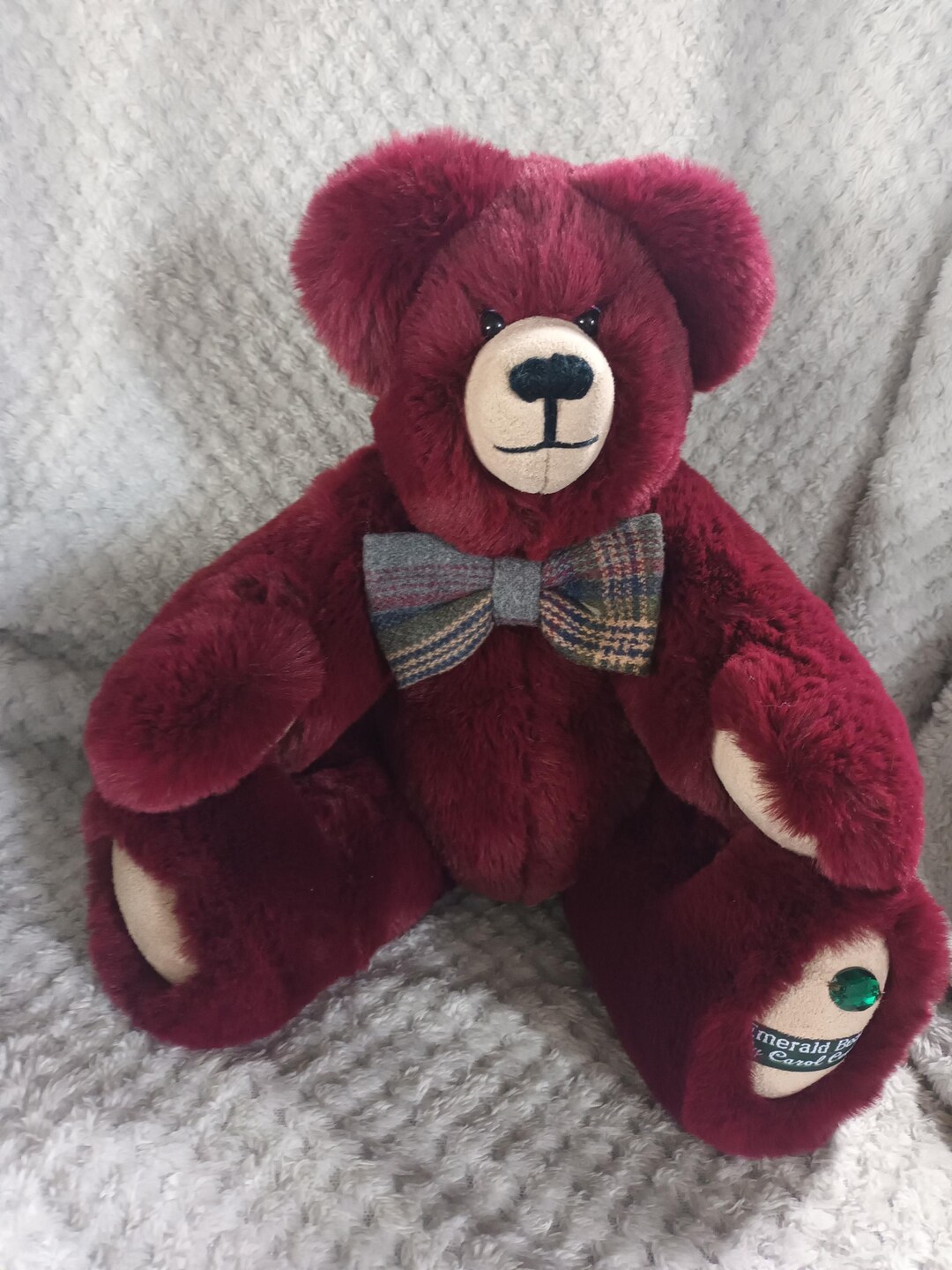 BURGANDY BEAR. Fully Jointed Bears 30cm Black Eyes. Ear Tags & Emerald ...