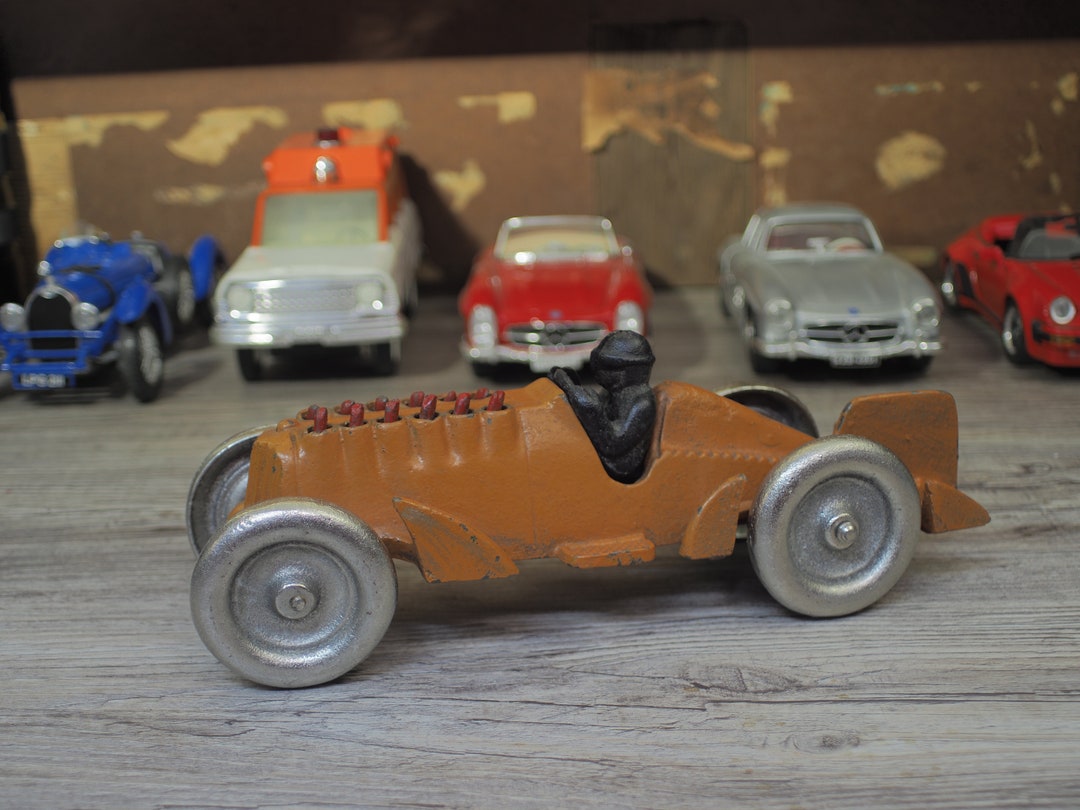 Model Car metal Racer Cast Iron of the Famous Manufacturer Hubley With ...